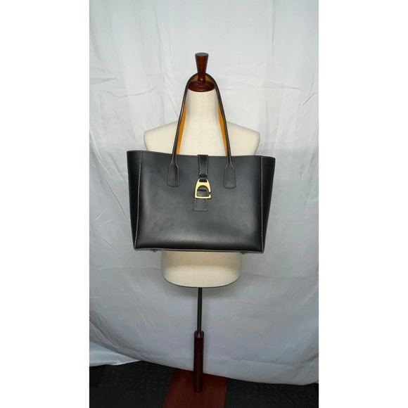 Dooney & Bourke | Bags | Dooney Bourke Florentine Shannon Tote Nwt ...